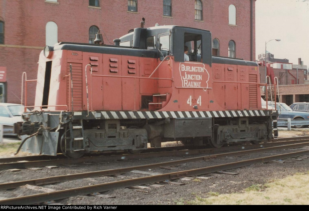 Burlington Junction RR. (BJRY) #44